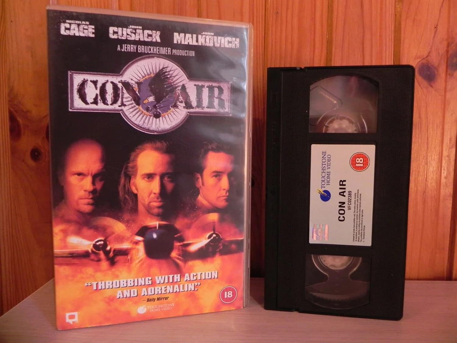 Con Air [VHS] : Nicolas Cage, John Cusack, John Malkovich, Steve ...