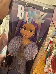Amazon.com: Bratz x Kylie Jenner 24-Inch Large-Scale Fashion Doll with ...