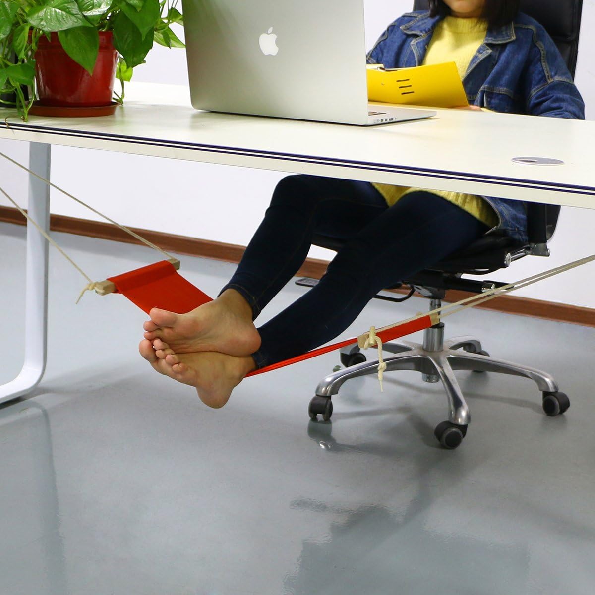 Amazon.com : AccMart Adjustable Mini Foot Rest Stand Office Desk Feet ...