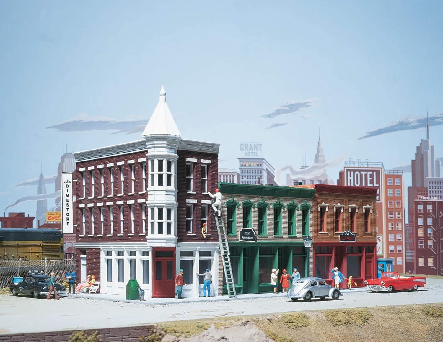 Amazon.com: Walthers Cornerstone Series Kit HO Scale Merchant's Row II ...