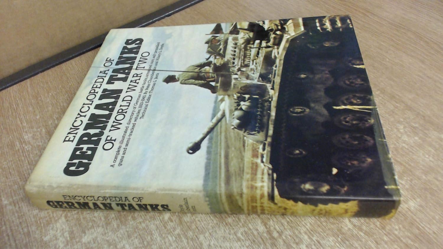 Encyclopedia of German Tanks of World War Two: Amazon.co.uk ...