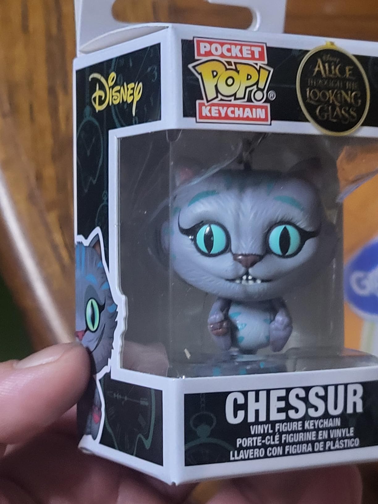 Amazon.com: Funko Llavero POP: Alicia: a través de la figura de acción ...