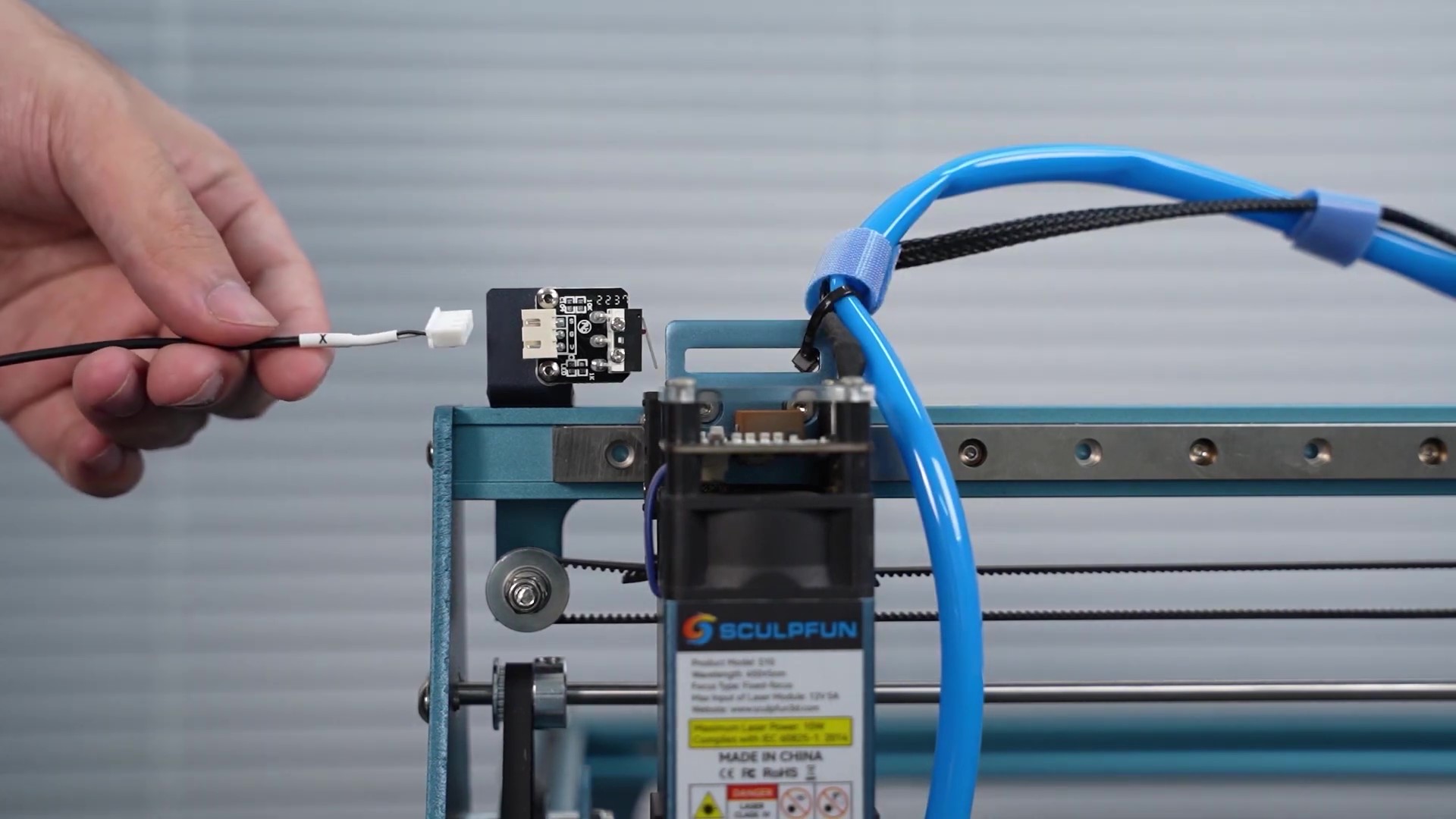 Watch How to install SCULPFUN Limit Switch on S9/S10 on Amazon Live