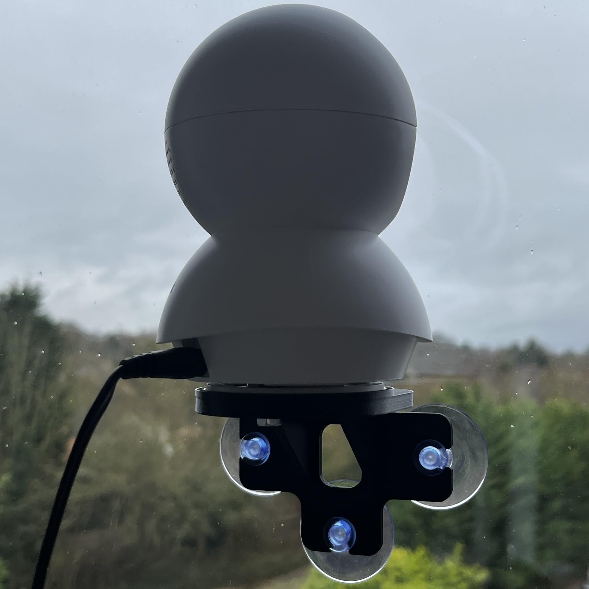 Tapo Pan/Tilt Smart Security Camera Window Mount Suction Strong ...