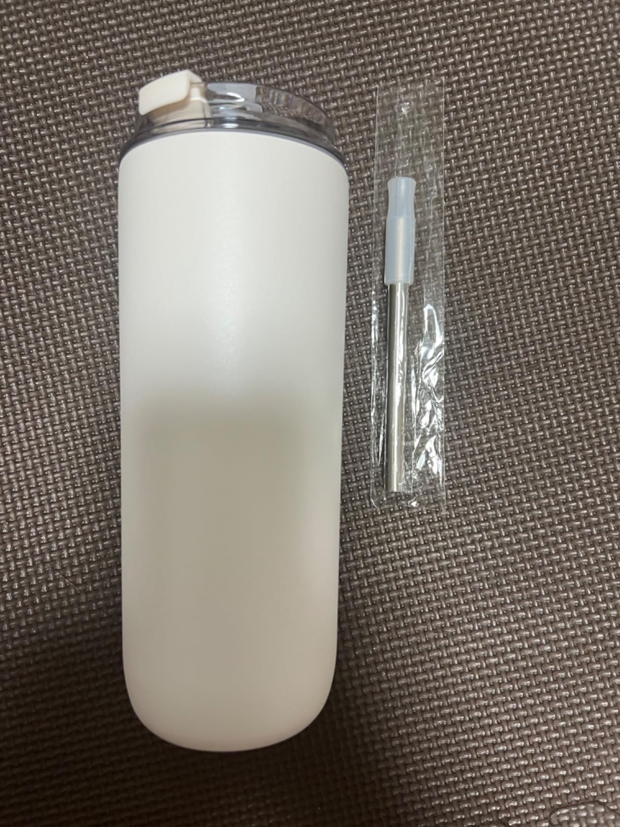 Amazon | IOLOYU タンブラー ストロー付きタンブラー 蓋付き こぼれない ステンレス 真空断熱タンブラー 480ml コーヒー 水筒 おしゃれ 魔法瓶 保冷 長時間 持ち運び ...