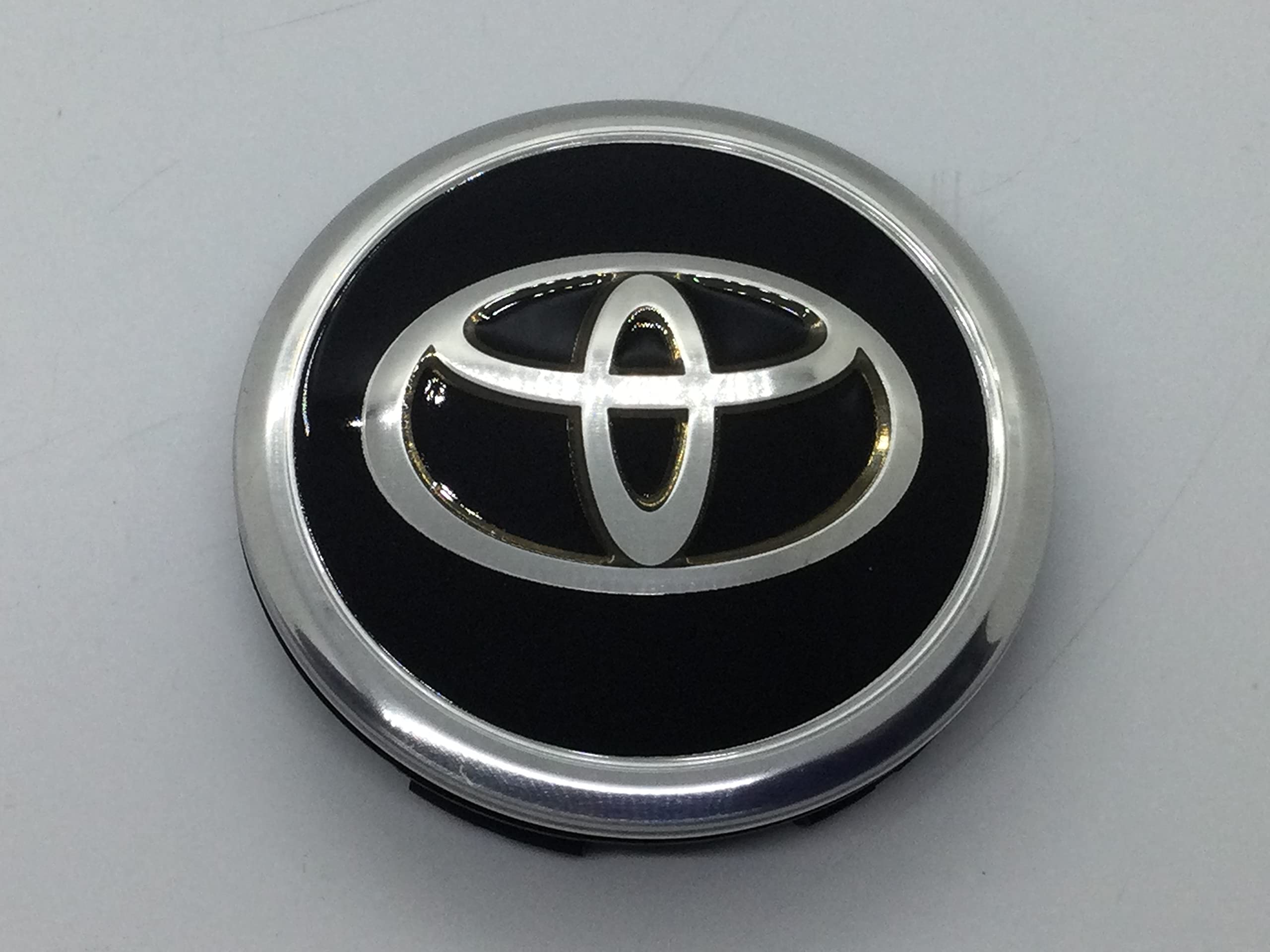 Amazon.com: Genuine Toyota Tundra Aluminum Alloy Wheel Center Cap ...