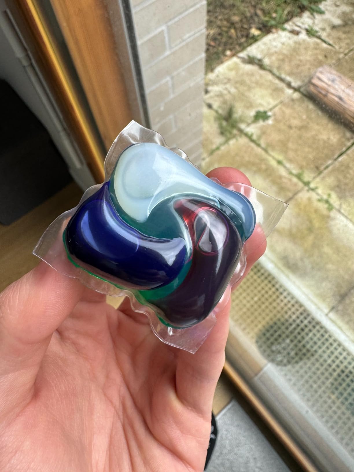 Ariel All-in-1 PODS, Lessive Liquide En Capsules 27 Lavages, Active ...