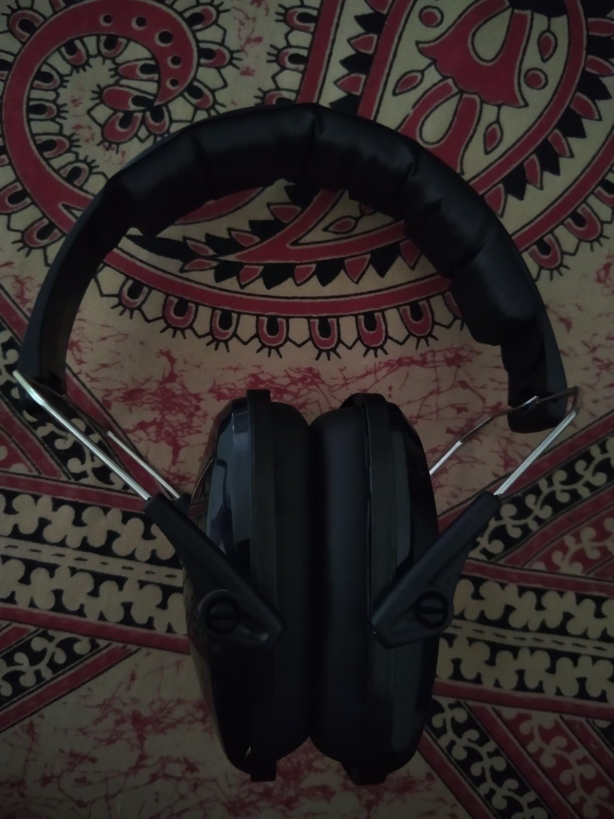 VENUS N-555 ISI Certified Premium Earmuffs, Cushioned, Adjustable ...