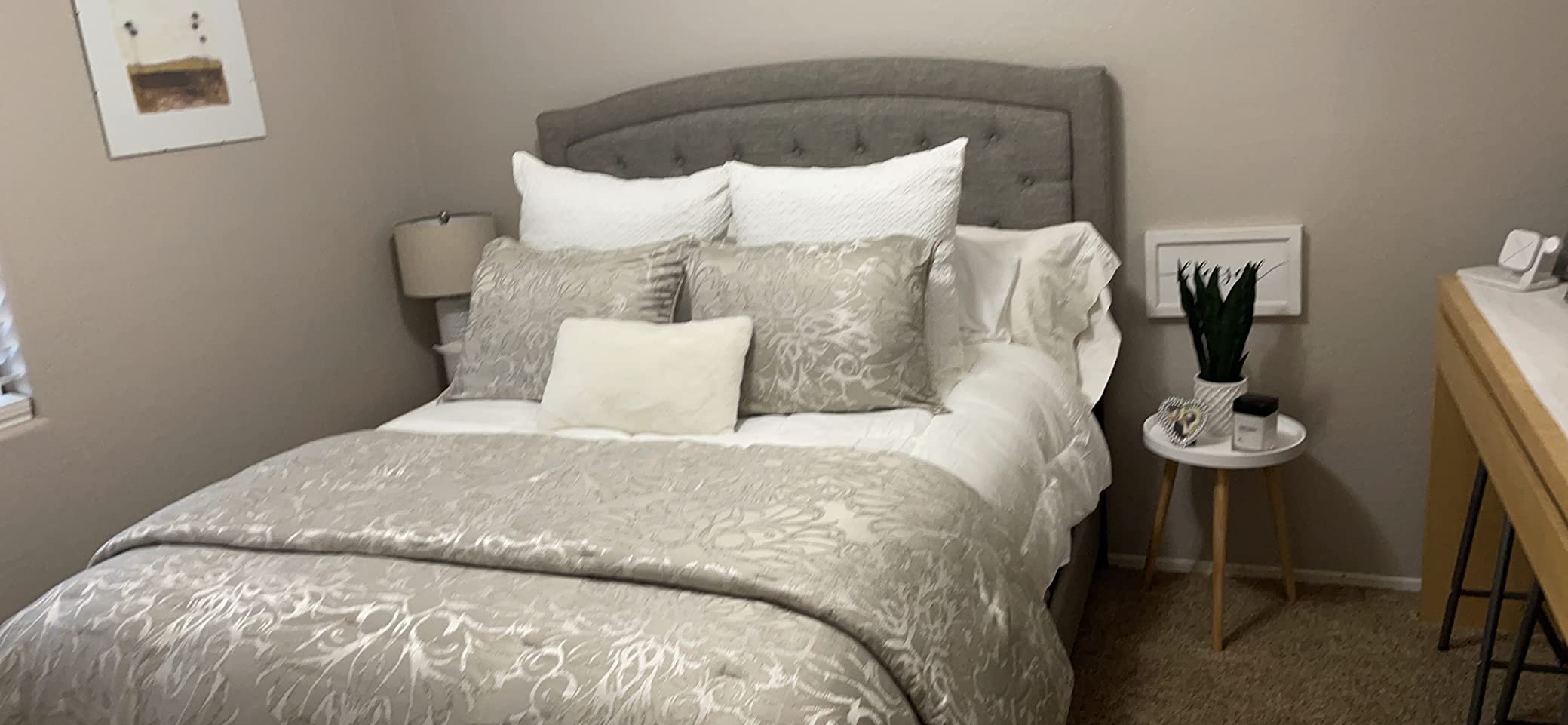 $10/mo - Finance Signature Design by Ashley Jerary Farmhouse Button ...