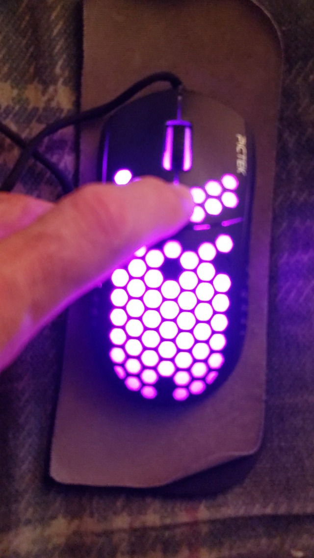 Watch Excellent Lightweight Backlit Mouse on Amazon Live