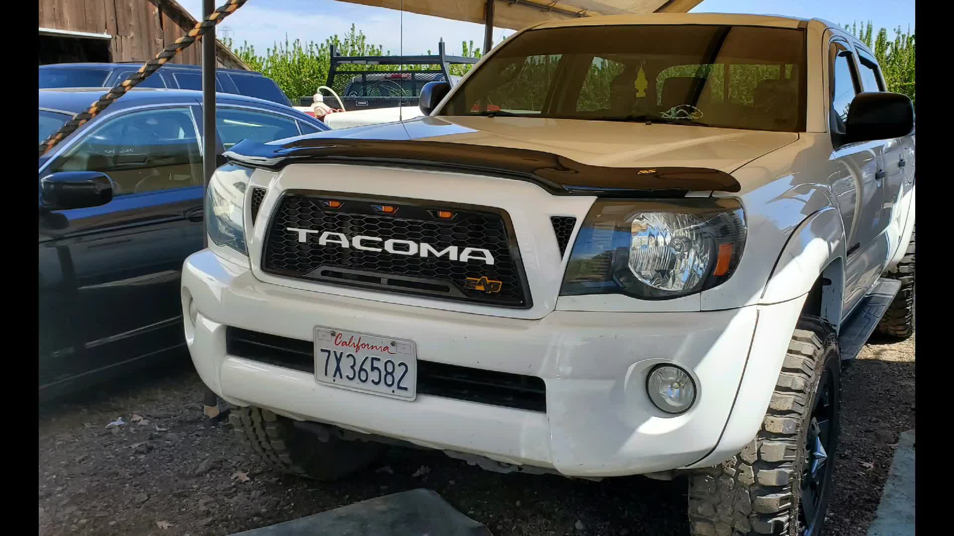 Watch EAG Replacement Upper Grille Front Grill with 3 Amber LED Lights ...