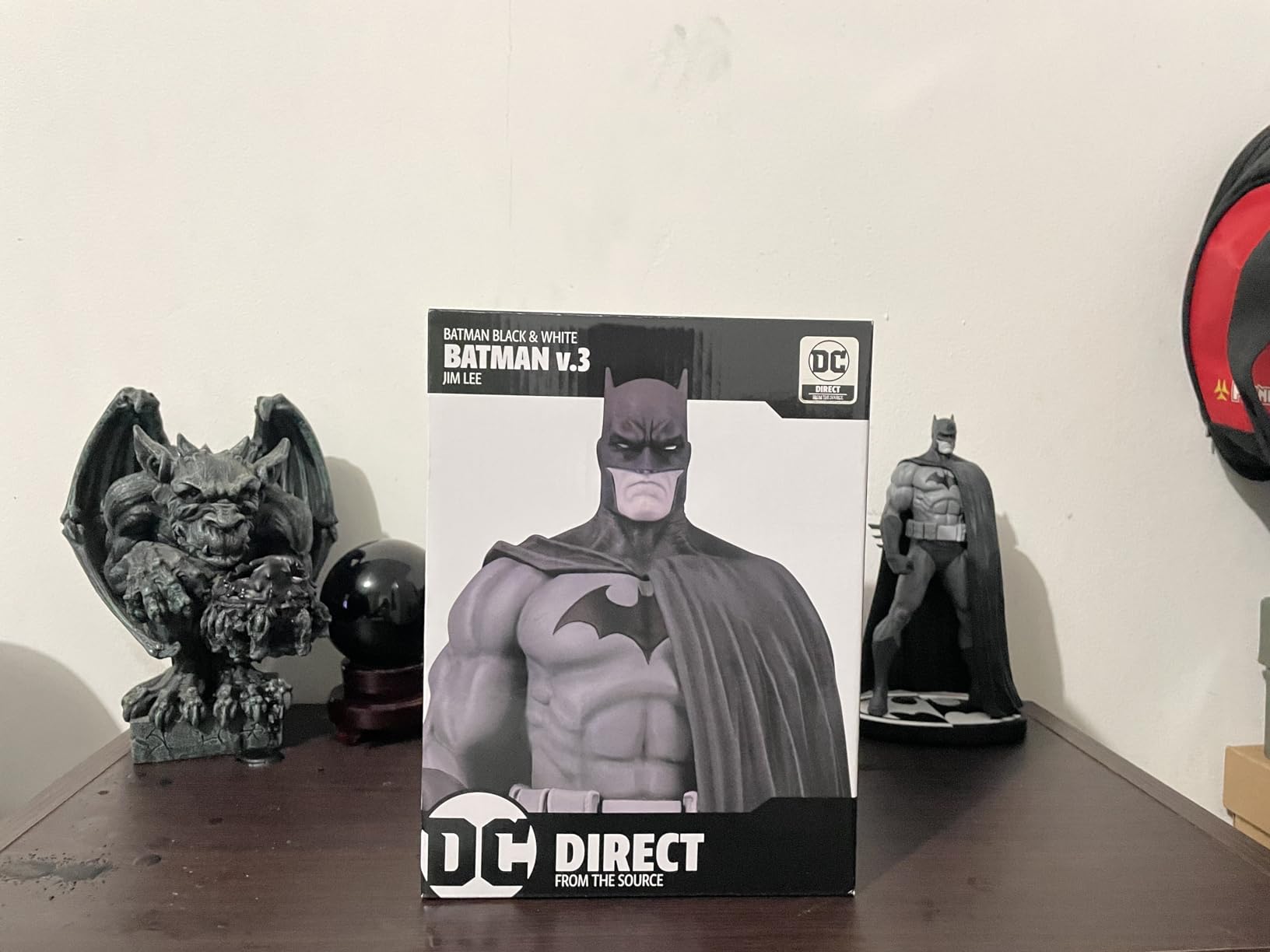 Amazon.com: DC Collectibles Batman Black & White: Batman V.3 by Jim Lee ...