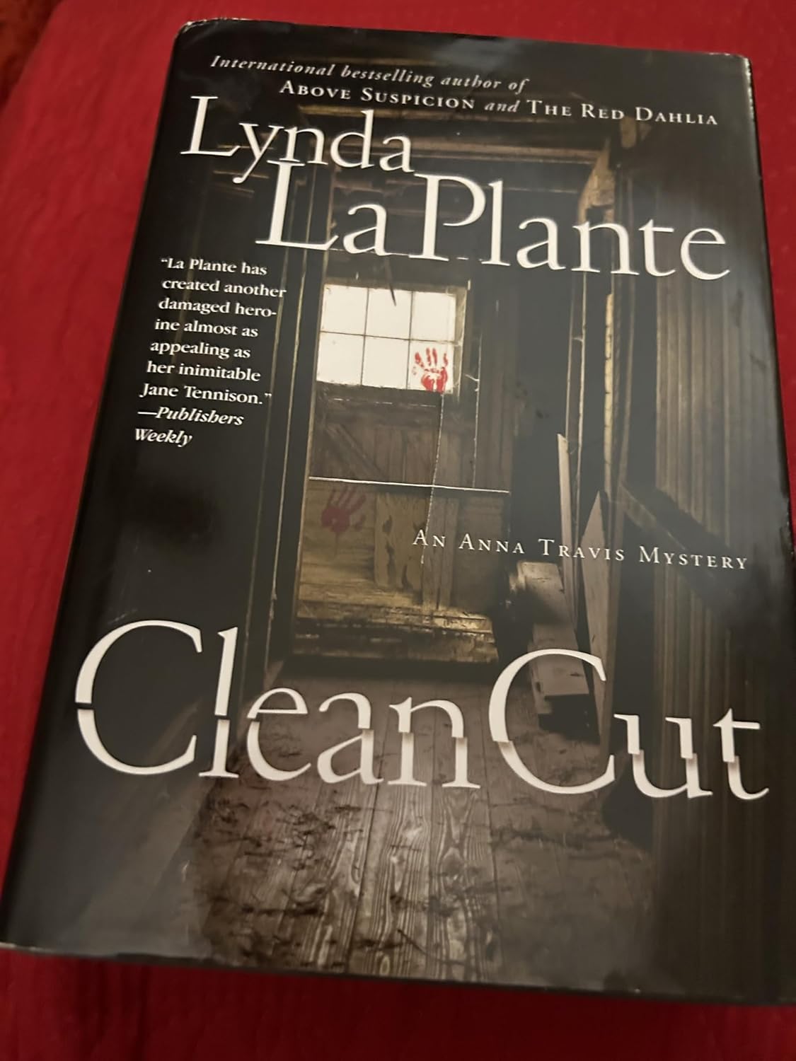 Clean Cut: An Anna Travis Mystery: La Plante, Lynda: 9781416586678 ...