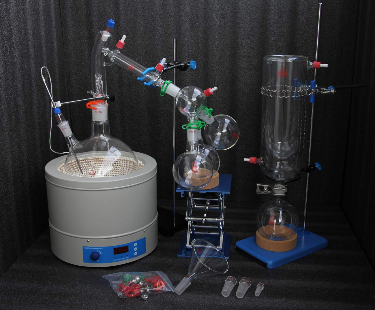 Reflux Apparatus With Heating Mantle