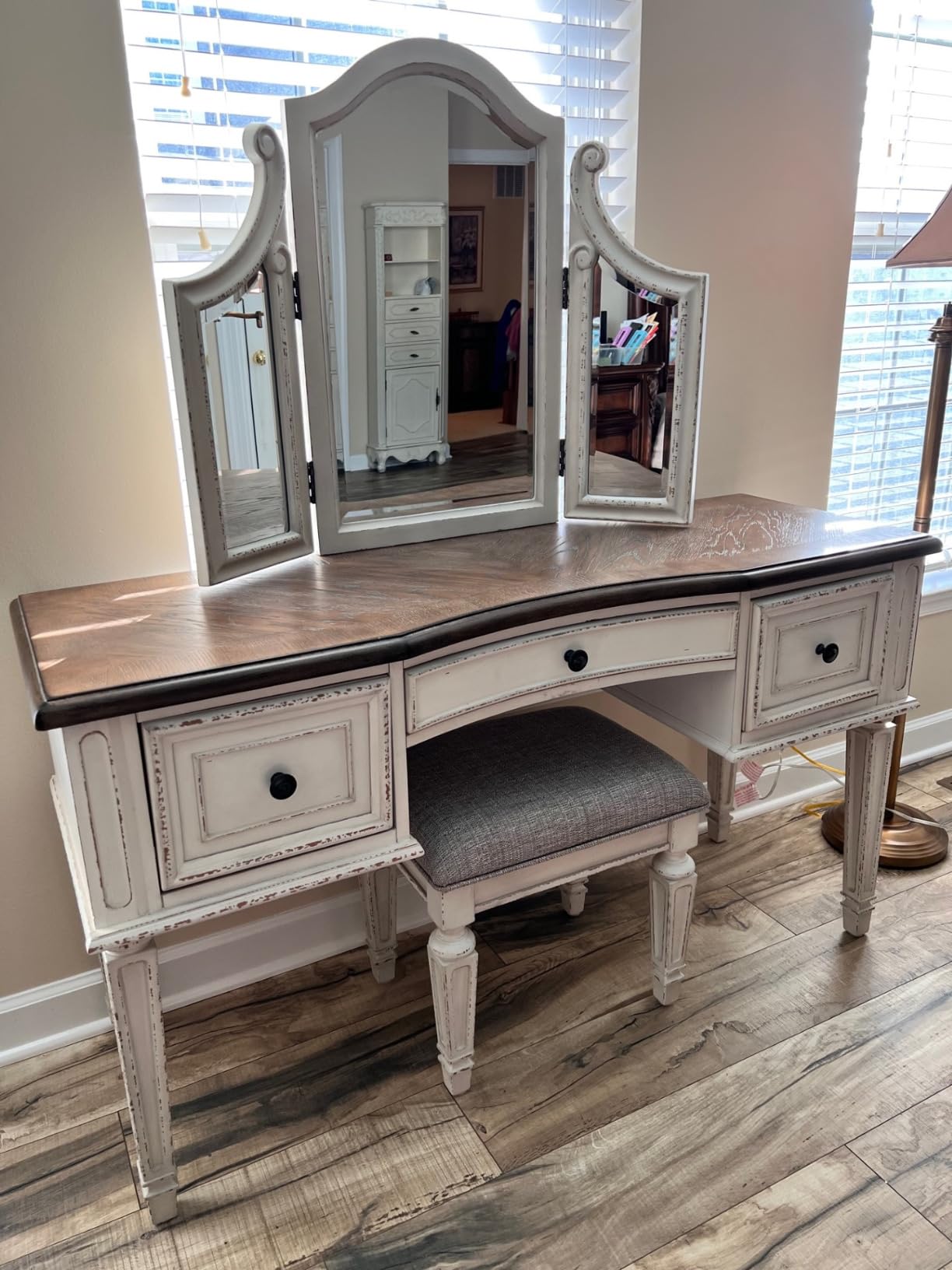 $14/mo - Finance Signature Design by Ashley Realyn Traditional Cottage ...