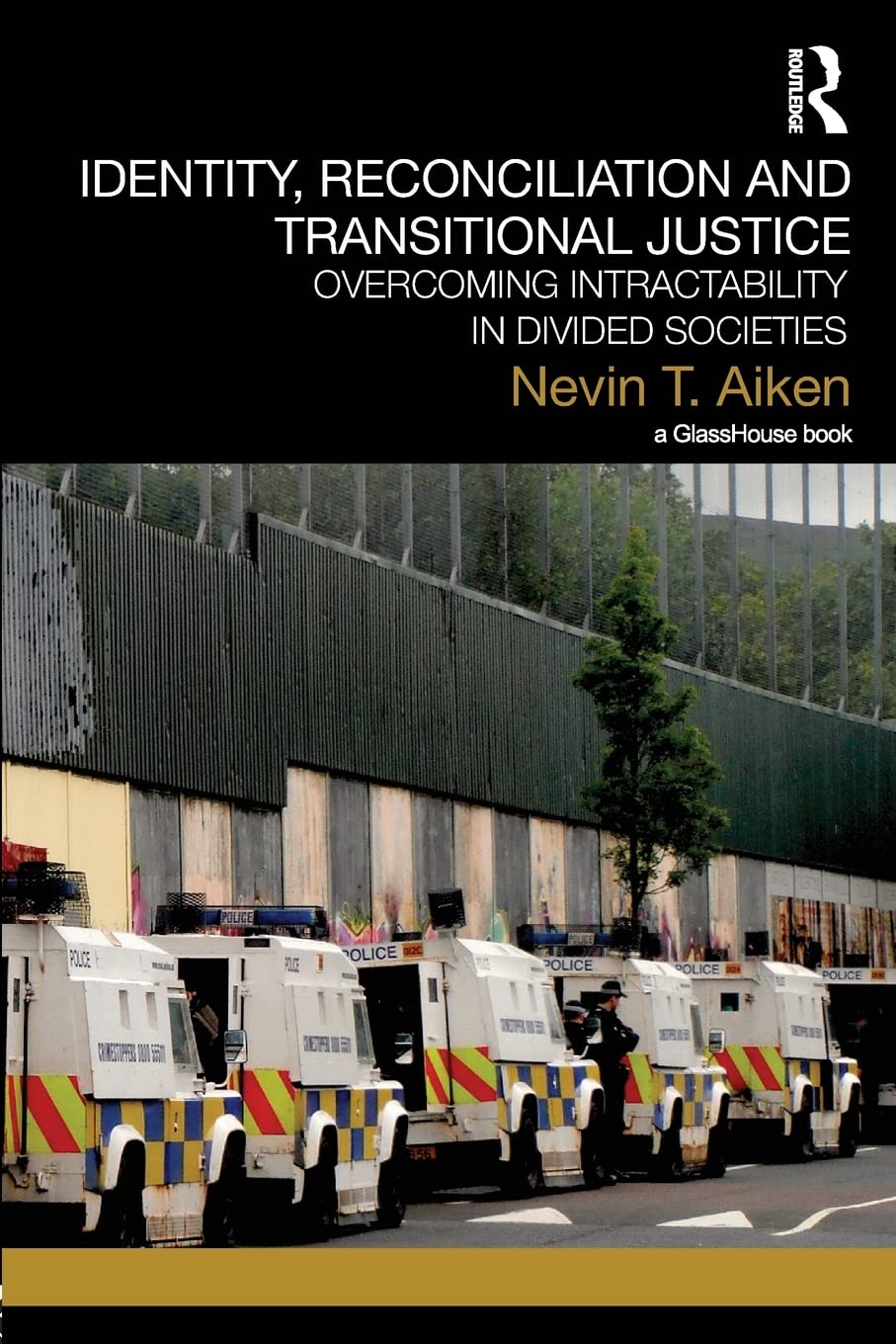 Amazon.com: Identity, Reconciliation and Transitional Justice ...