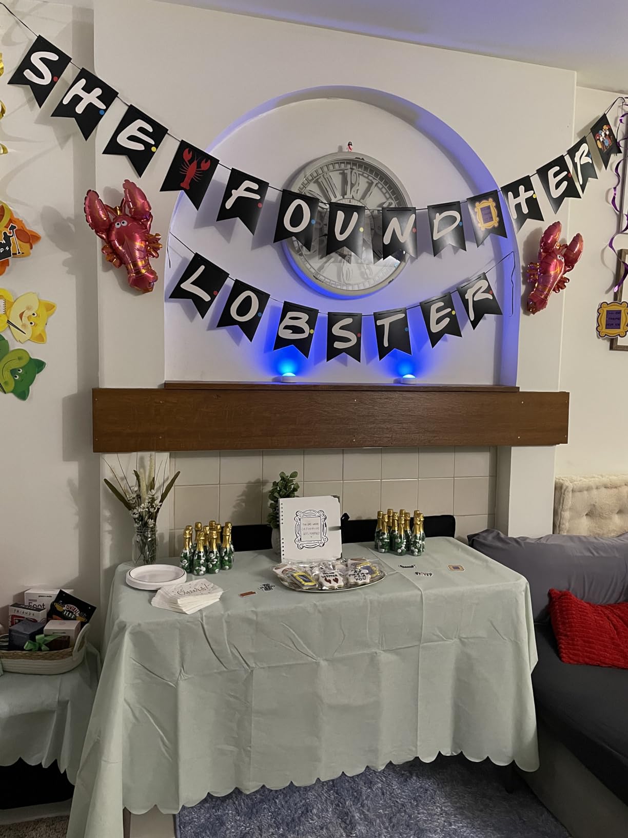 Amazon.com: Friends TV Show Bachelorette Decorations, Hombae Friend ...