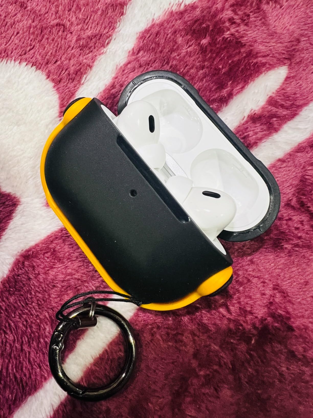 Apple AirPods Pro (2nd Generation) with MagSafe Case (USB‑C) (White ...