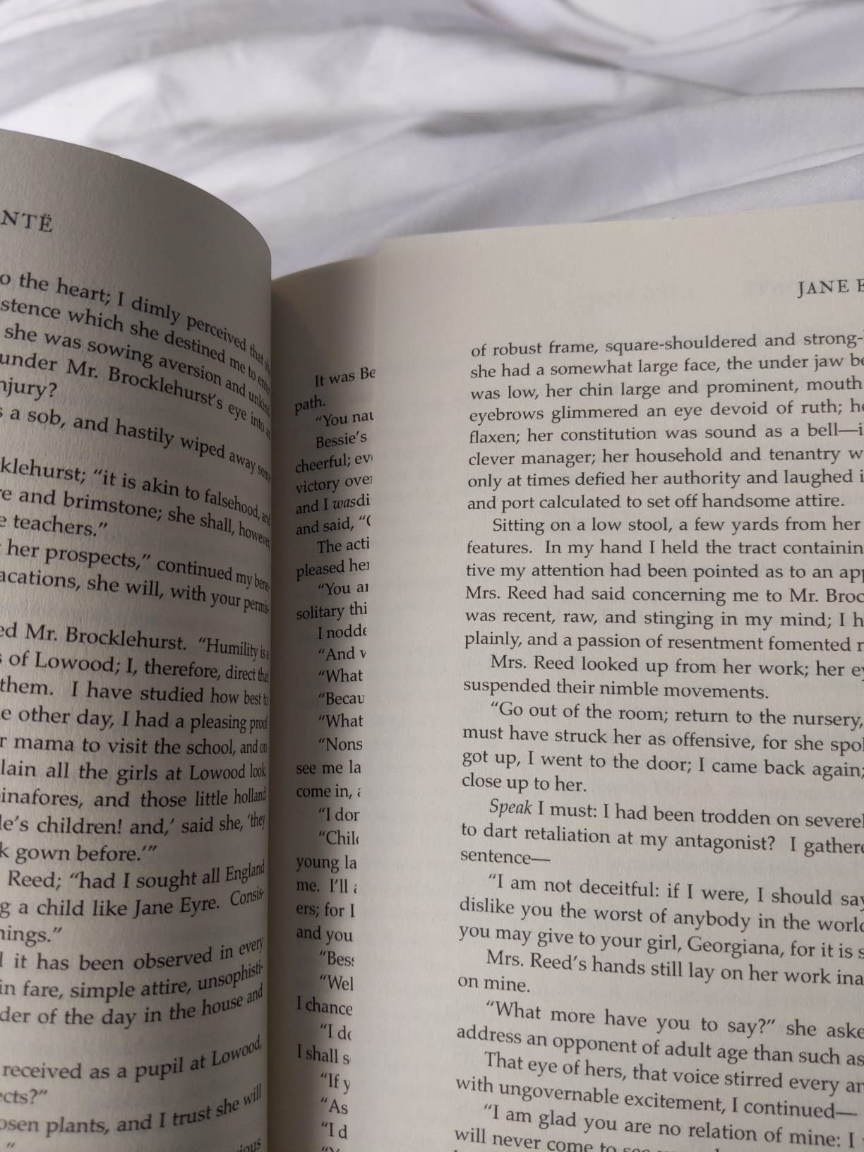 Jane Eyre: Introduction by Lucy Hughes-Hallett: Bronte, Charlotte ...