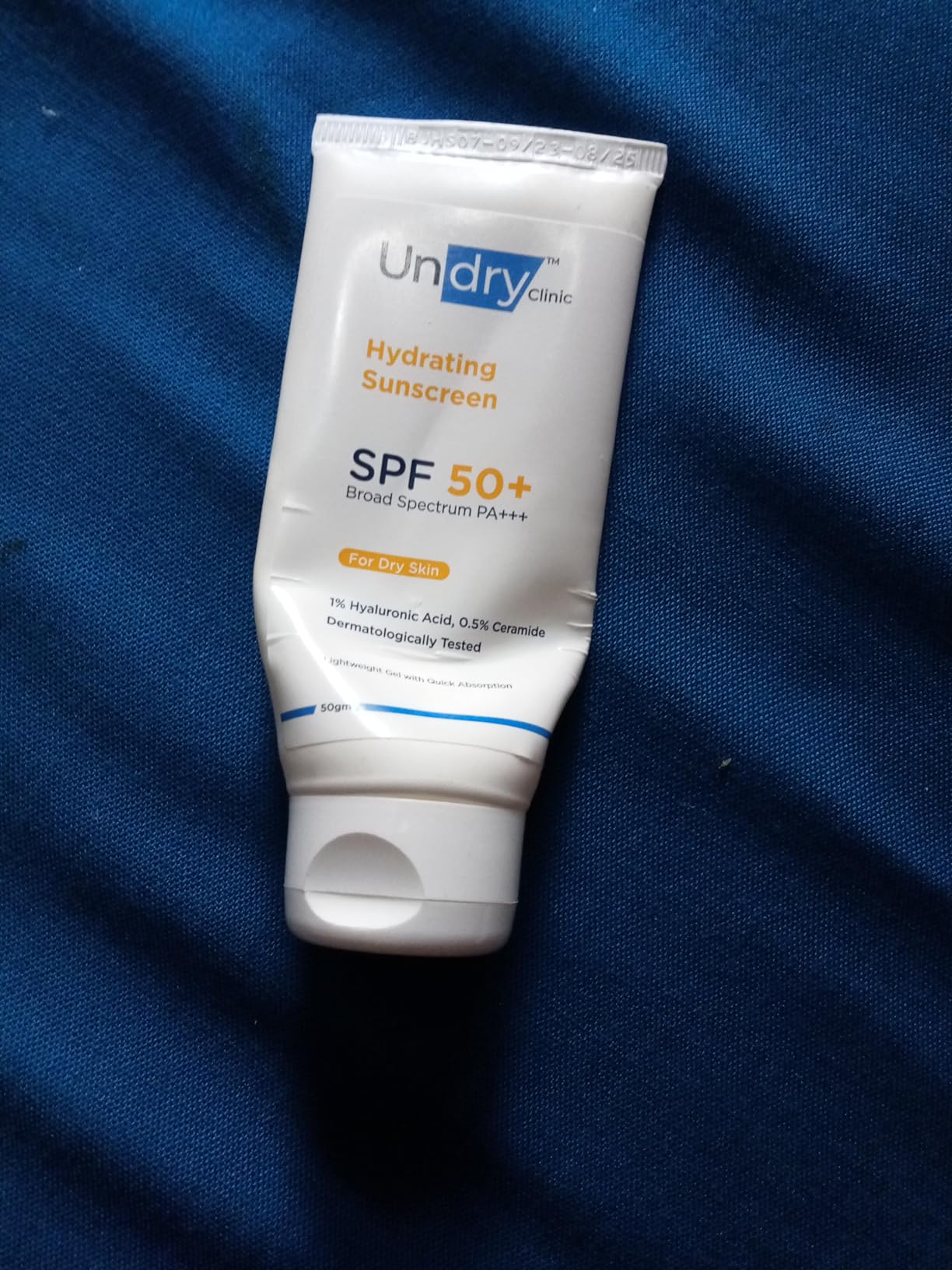 Undry Hydrating Sunscreen for Dry Skin (50gm) Lightweight, Photostable ...