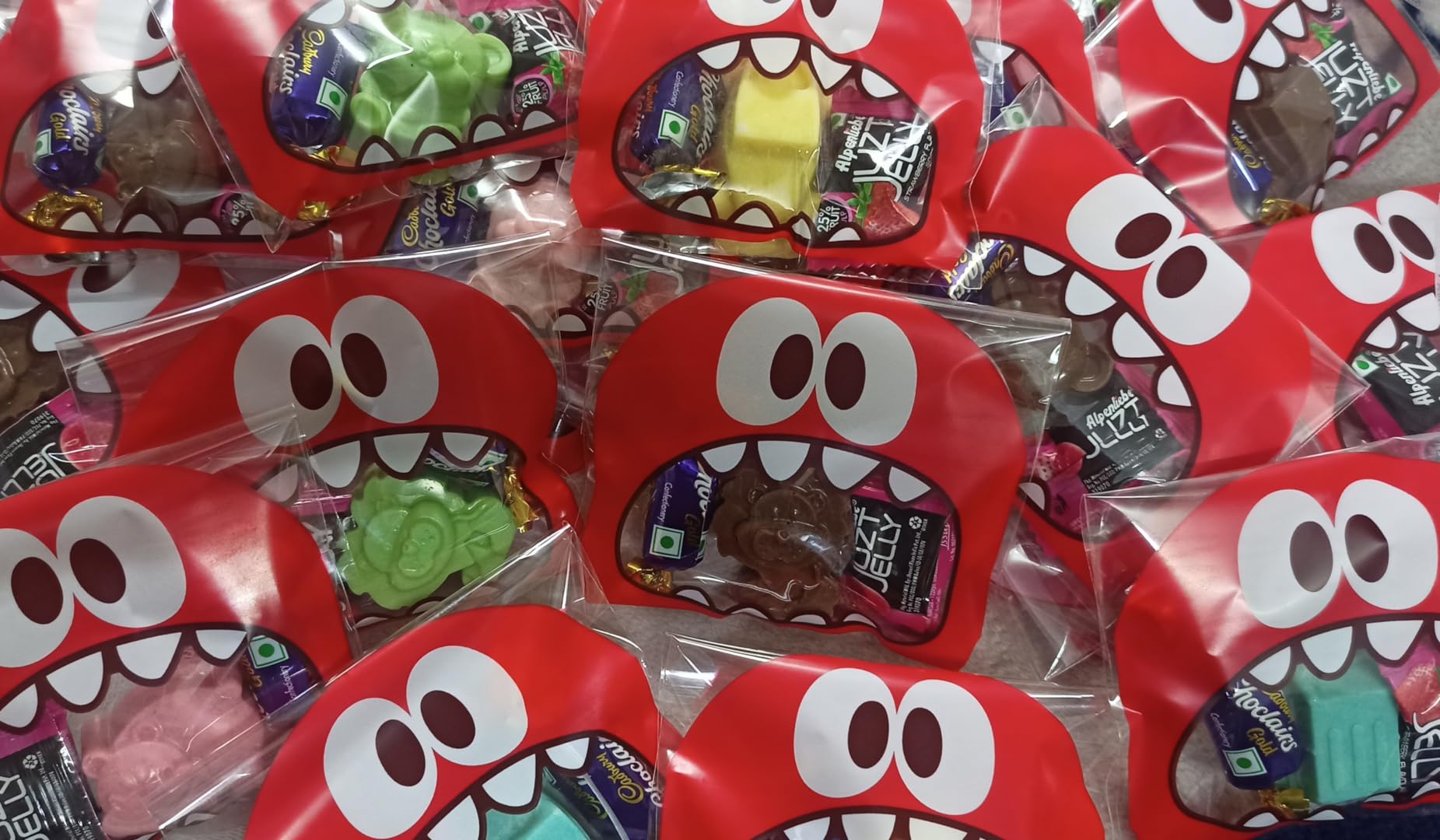 Chocozone Pack of 100 Self Adhesive Guddy Bags Party Favor Bags Cookie ...