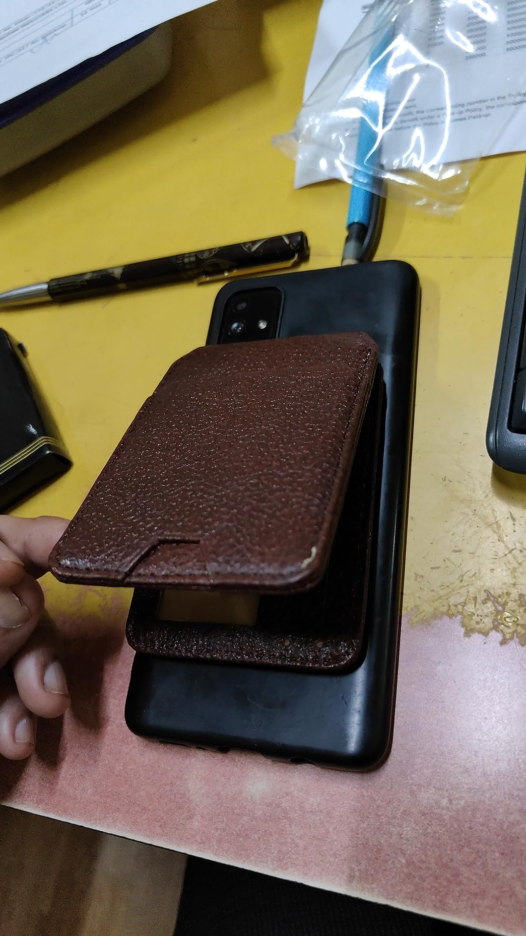 AARIV Unisex-Adult Magsafe Wallet for All Mobile Phones, Magnetic ...