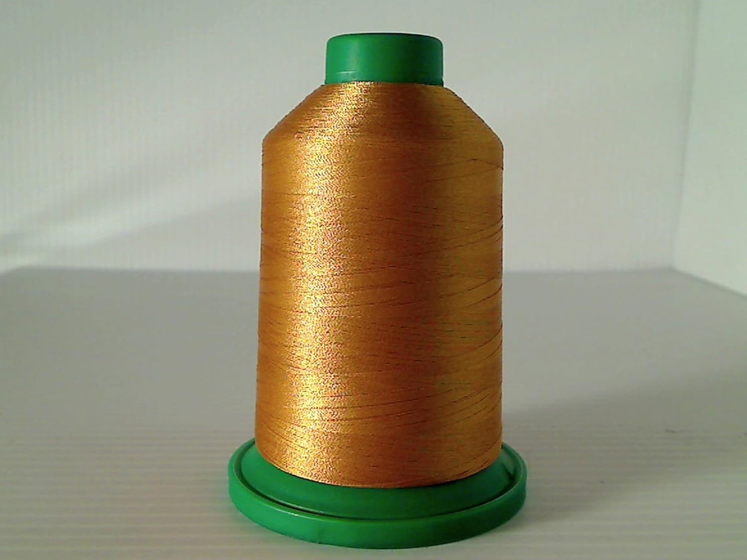 Amazon.com: Isacord Embroidery Thread 1000M 40W POLY 0824 : Arts ...