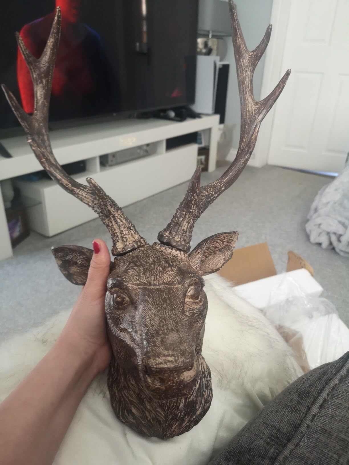 THE ENCHANTED GARDEN Wall Mounted Stag Head Home Decor Brown Resin ...
