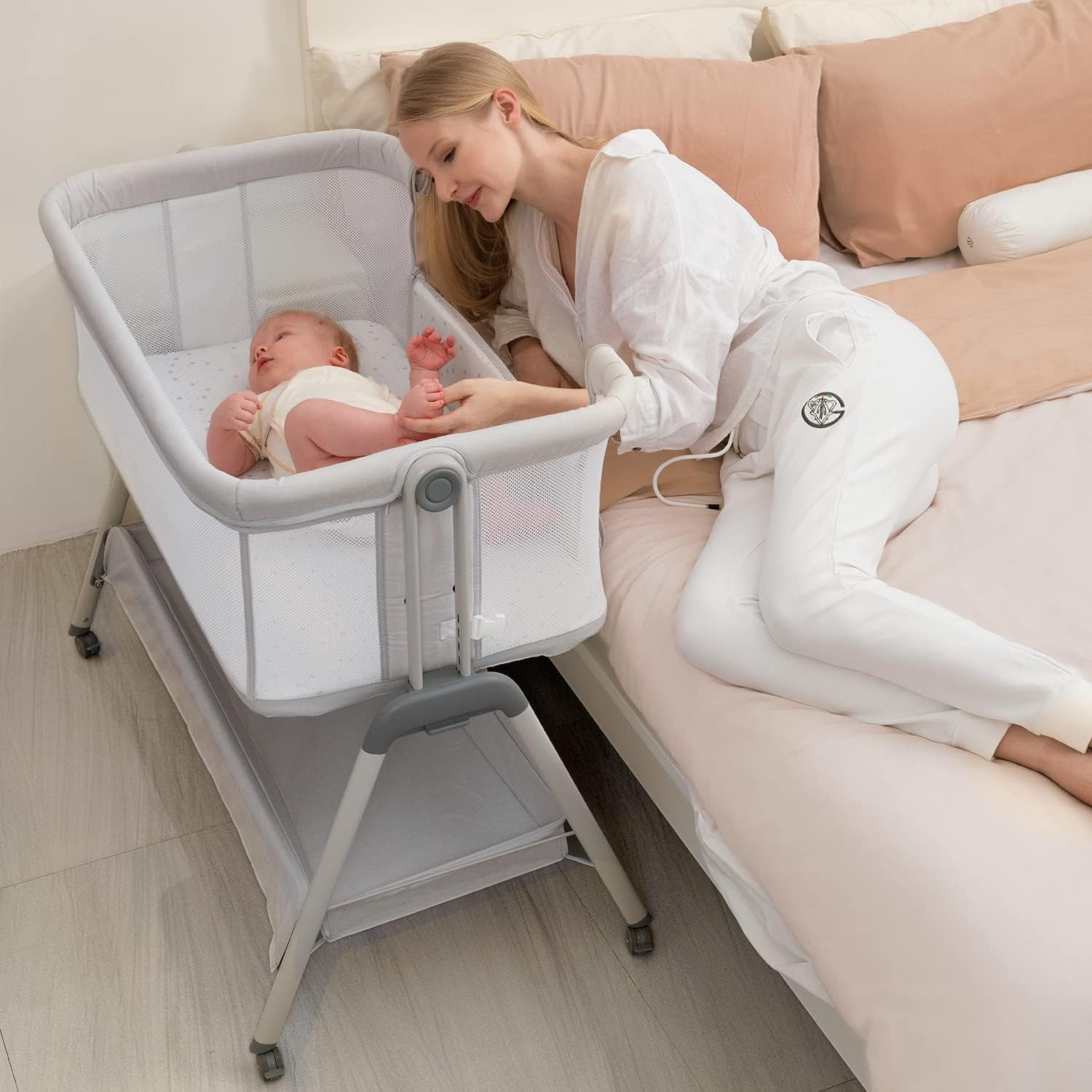 Amazon.co.jp: Kino Linpo ベビーベッド 添い寝 新生児ベッド 乳児用ベッド 高さ6段調節可能 蚊帳 通気性 揺りかご ...