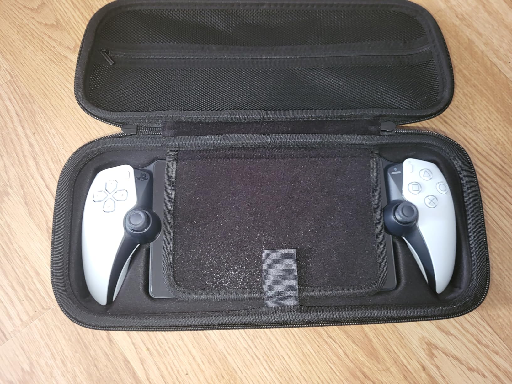 Qynoba Carry Case Compatible with PS5 Portal Remote Player Protective ...