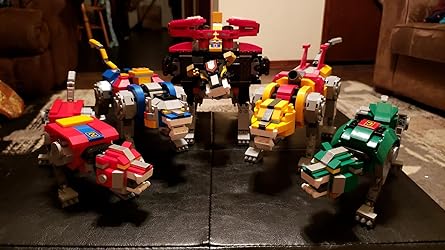 Amazon.com: LEGO Ideas Voltron 21311 Building Kit (2321 Pieces) : Toys ...