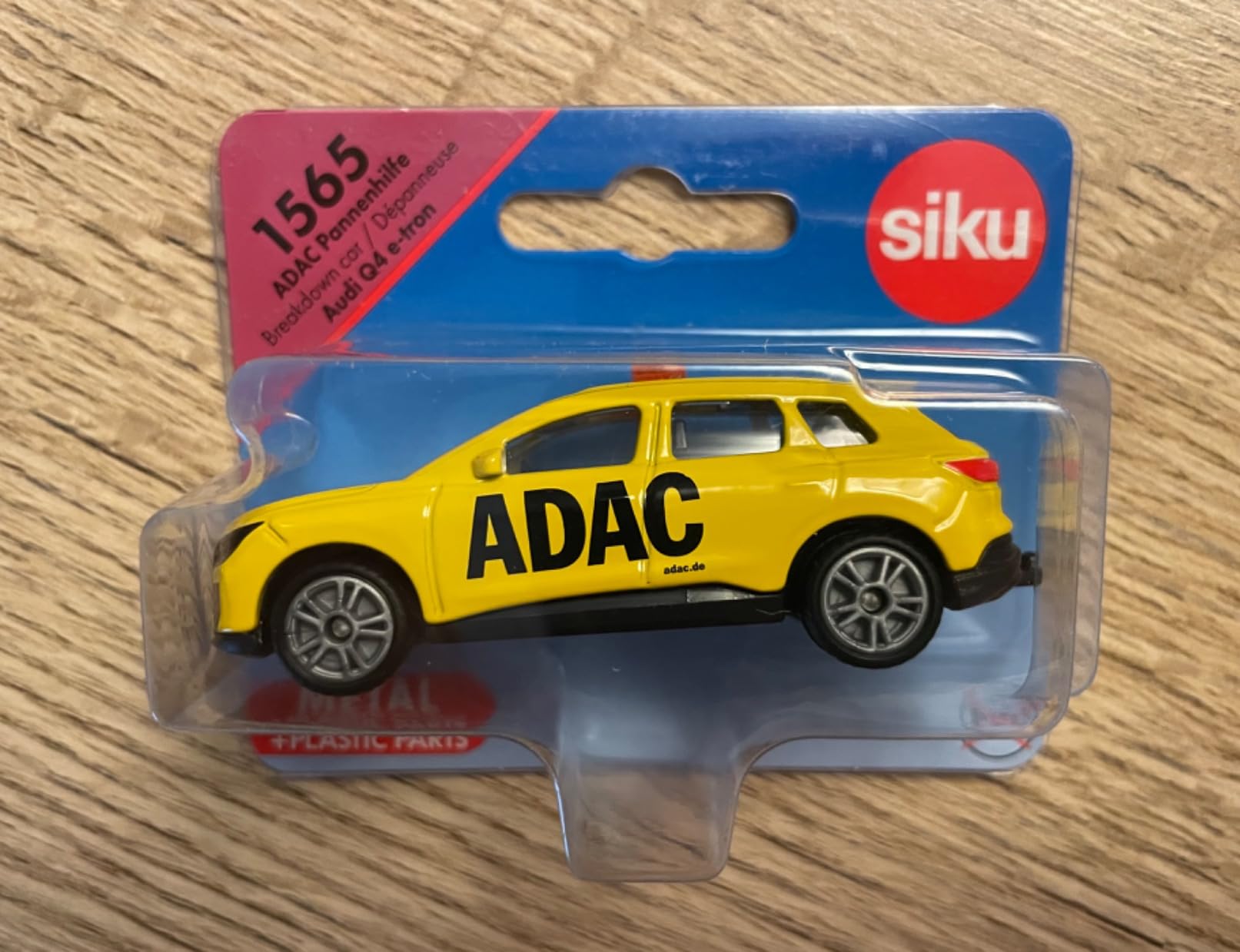 siku 1565, Audi Q4 e-tron ADAC Pannenhilfe, Spielzeug-Auto, Metall ...