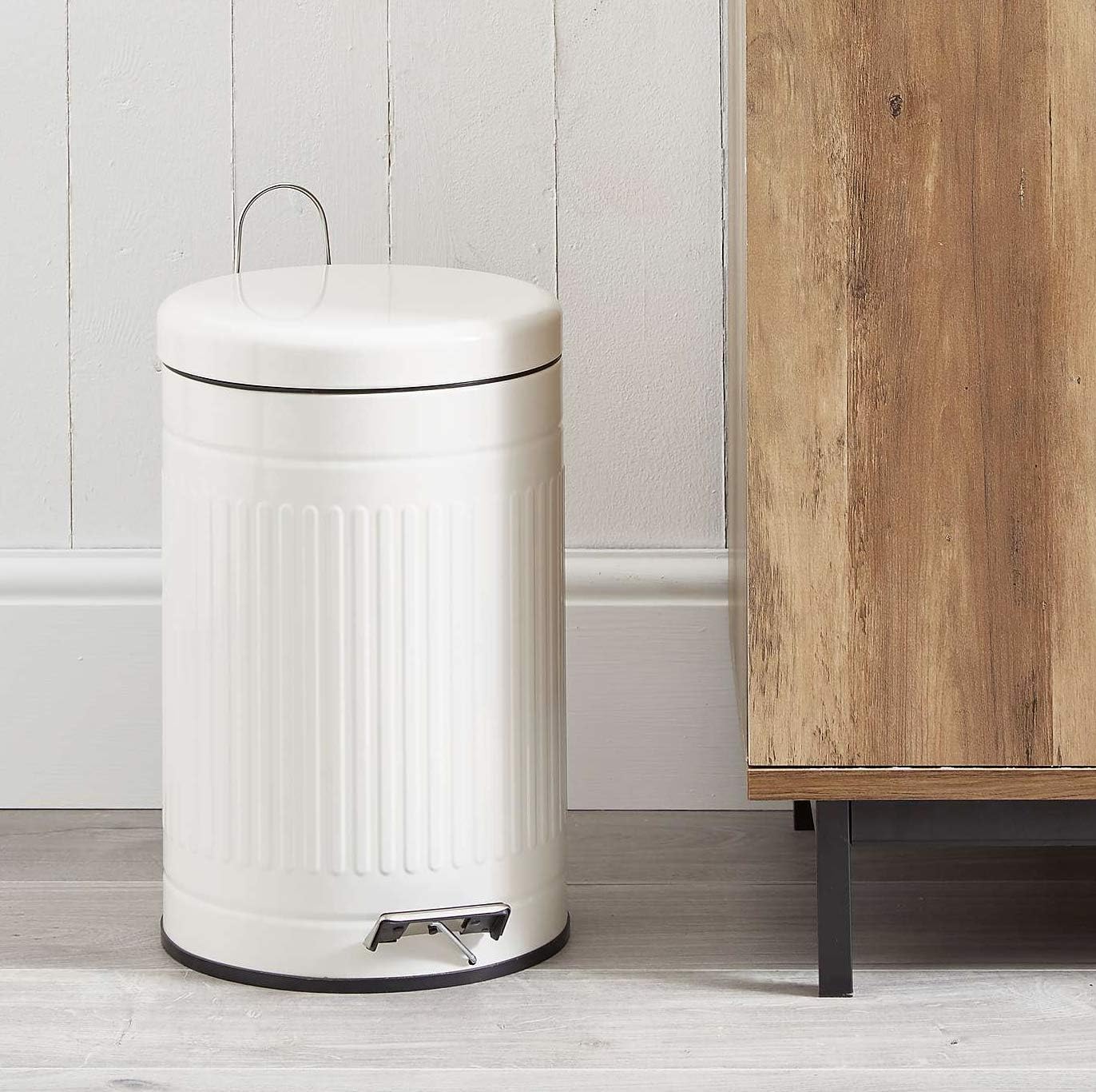 Opulence Trading Vintage 12 Litre Cream Pedal Bin : Amazon.co.uk: Home ...