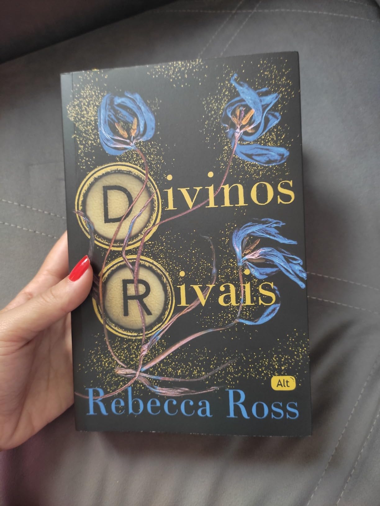 Divinos rivais (Sucesso no TikTok) eBook : Ross, Rebecca, Soter, Sofia: Amazon.com.br: Loja Kindle