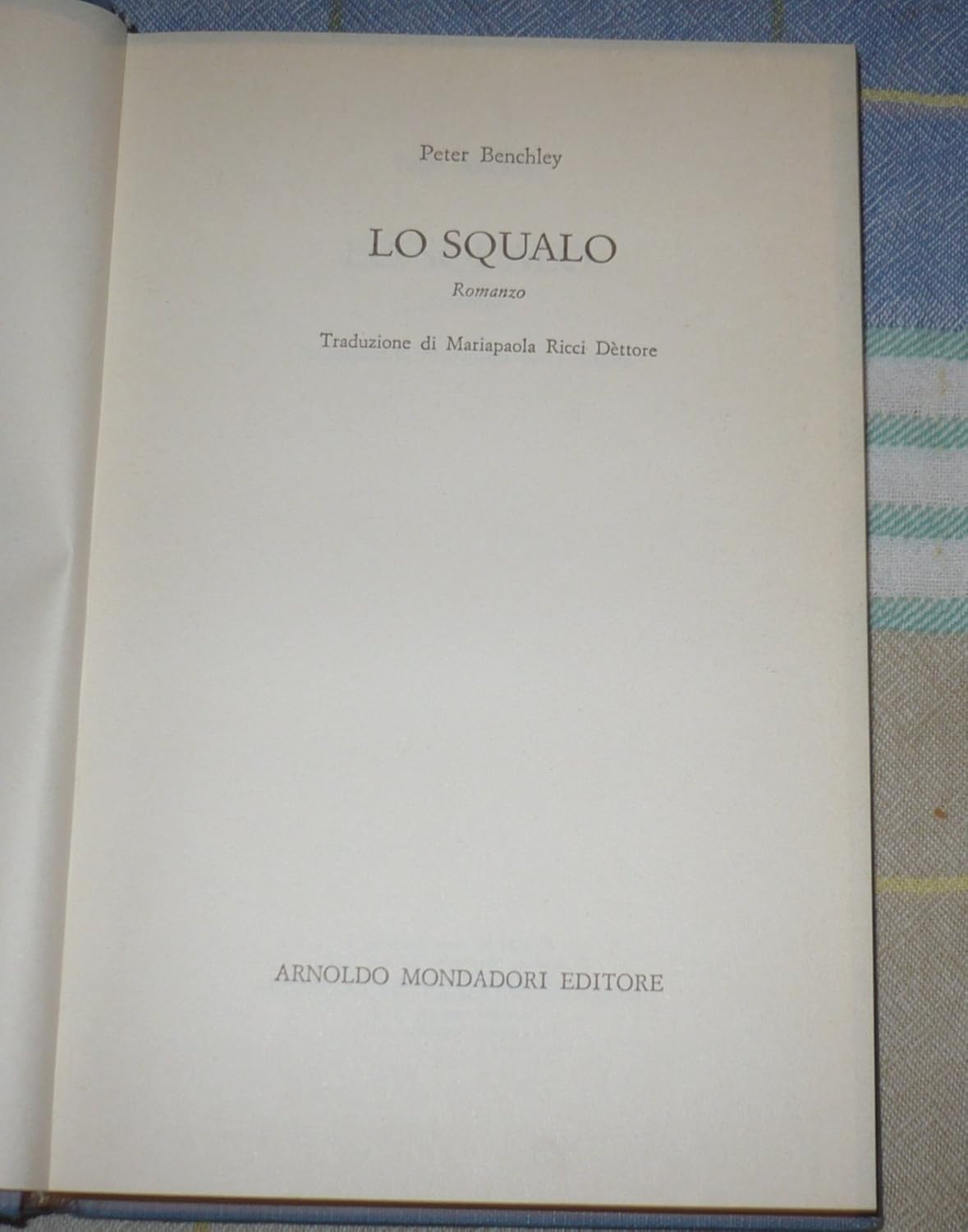 Lo squalo : Benchley Peter: Amazon.co.uk: Books