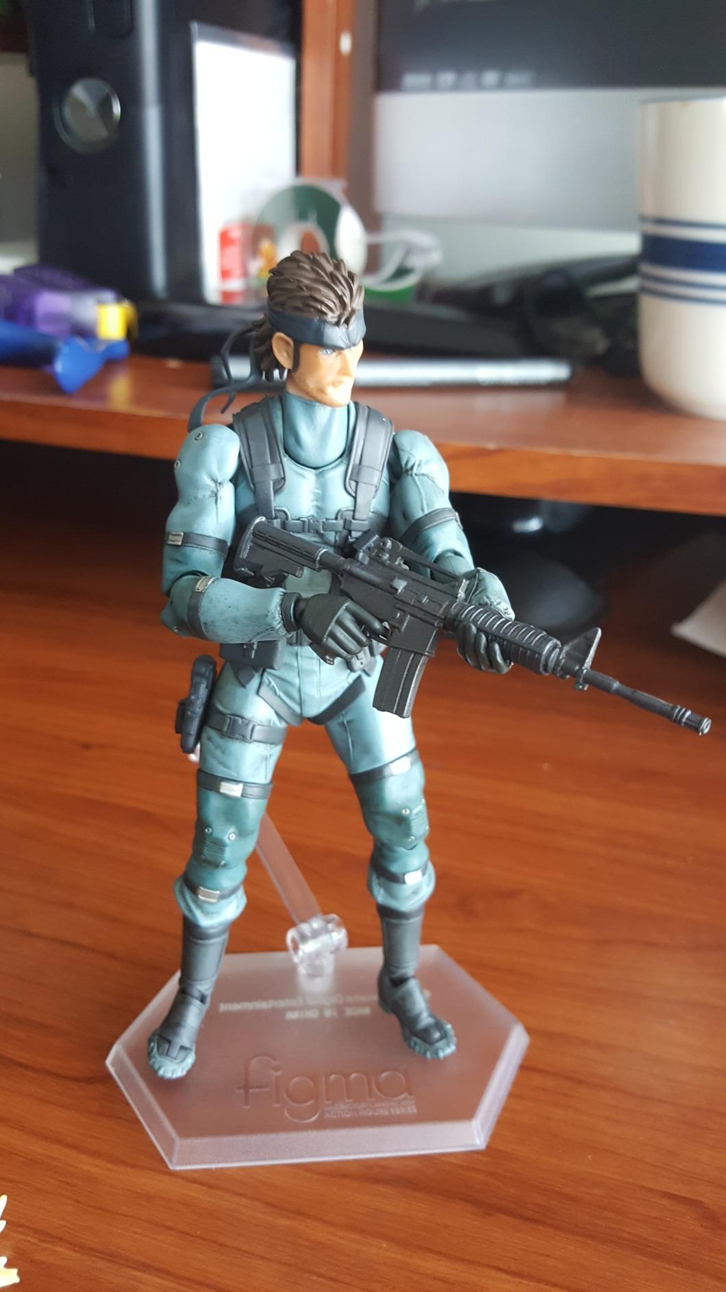 Amazon.com: Max Factory Metal Gear Solid 2: Solid Snake Figma Figure ...