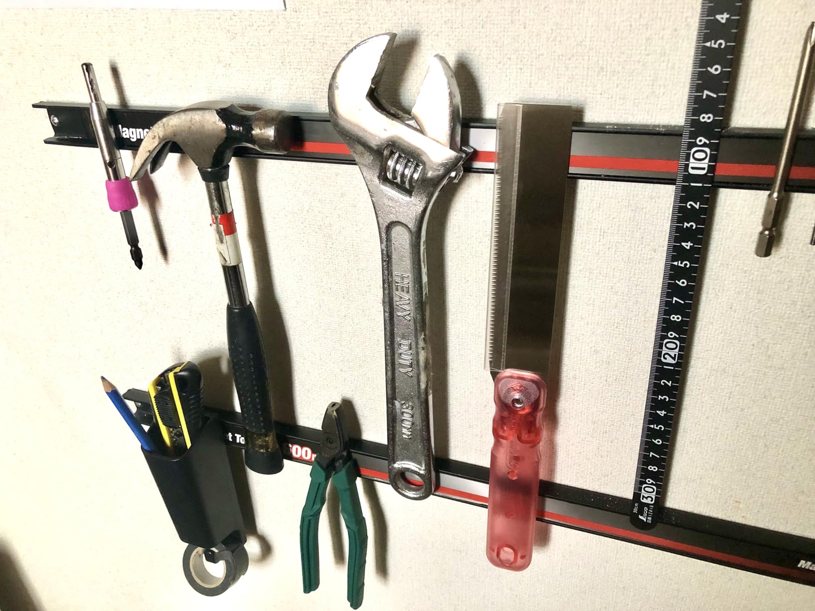 Amazon | 高儀(Takagi) GISUKE マグネットツールバー 200mm | 工具差し