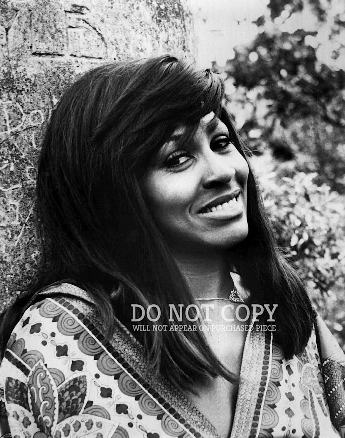 Amazon.com: Tina Turner Photograph 8 X 10 - Stunning 1971 Portrait ...