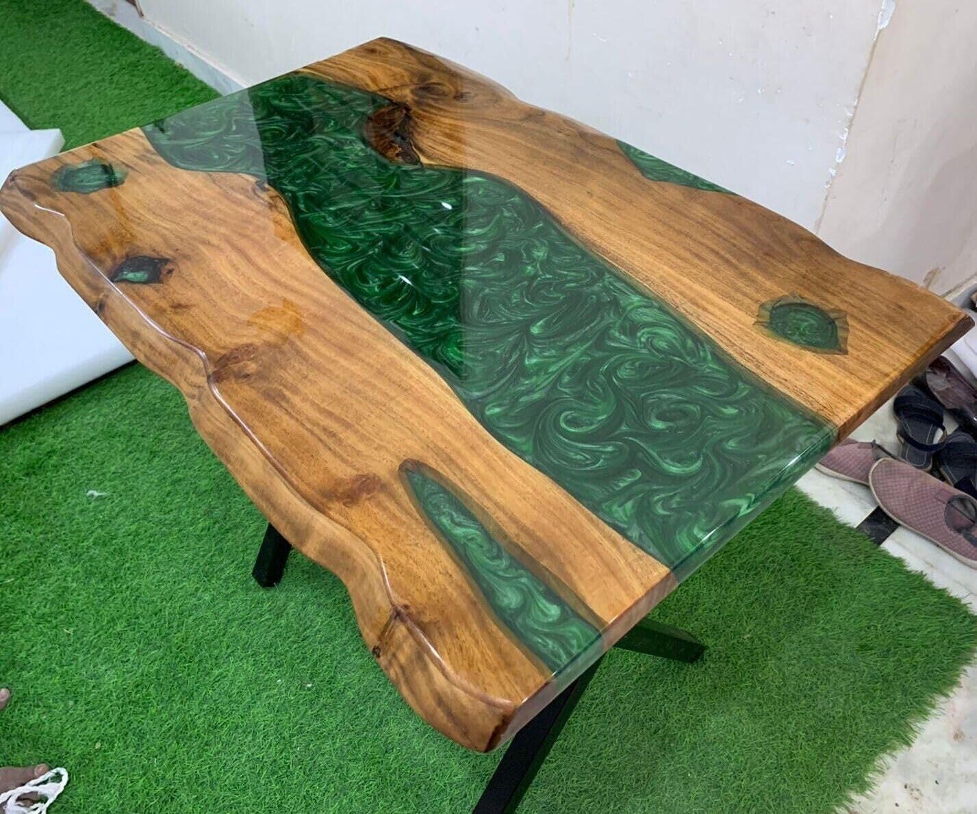 Amazon.com: Green Epoxy Resin Coffee Table River Office Work Table Live ...