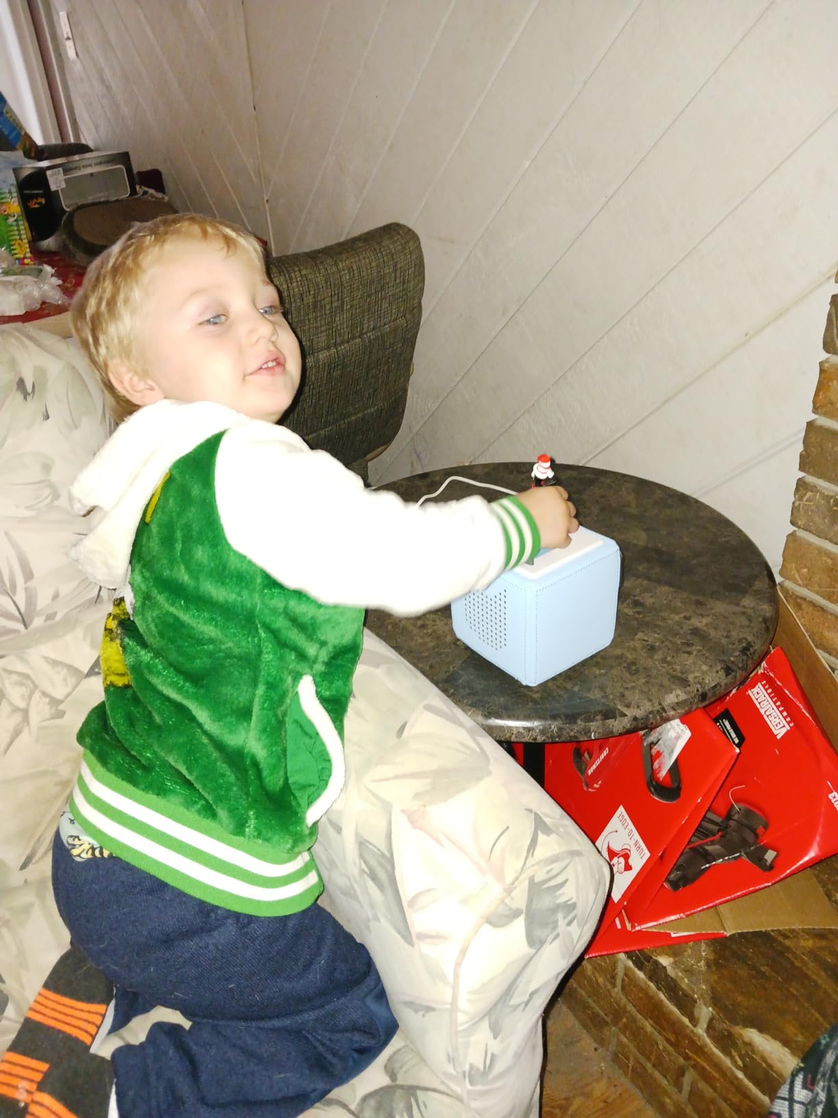 Amazon.com: Tonies Peter Rabbit Audio Play Character from Beatrix ...