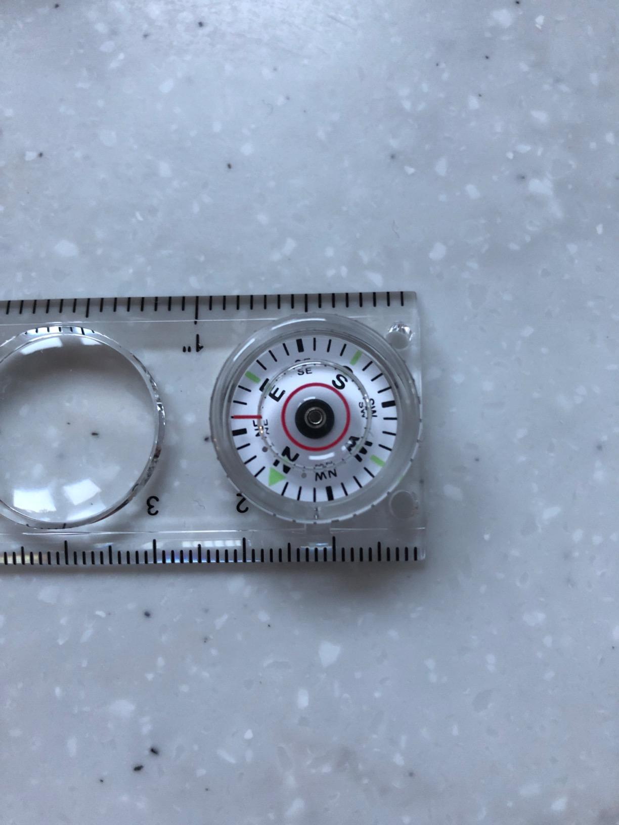 Victorinox 4.0568.44 Kompass with Magnifying Glass, Ruler and ...