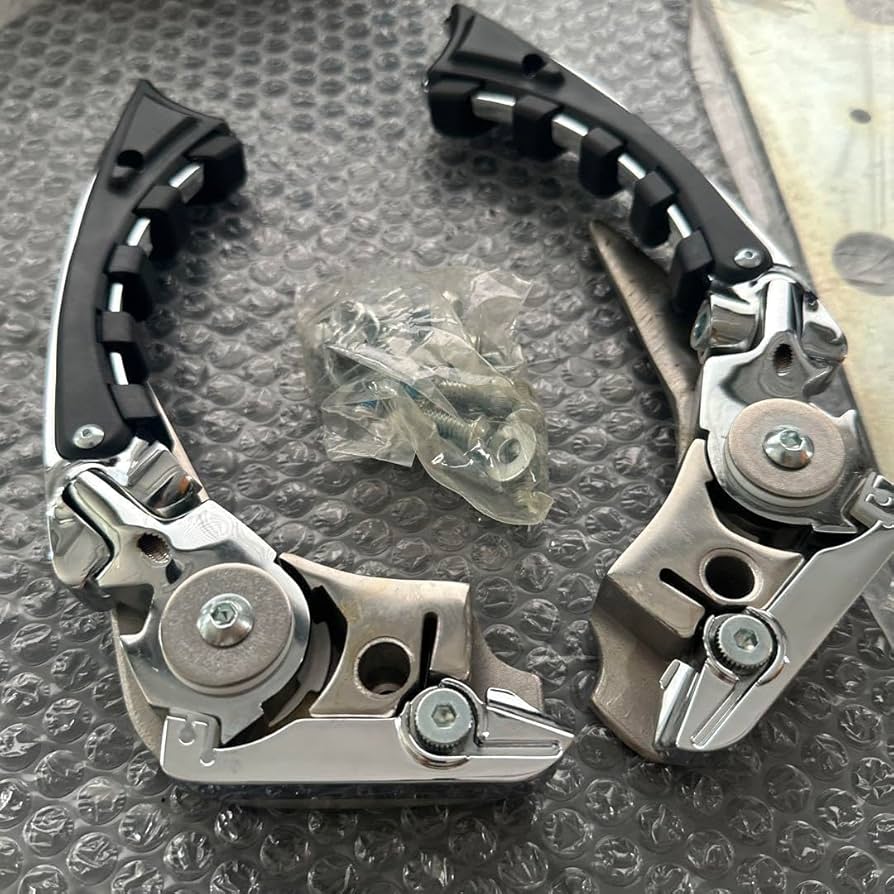 新品 ハーレー クリアキン フリップブレードトラディショナルフットボード用 - 外国オートバイ用パーツ