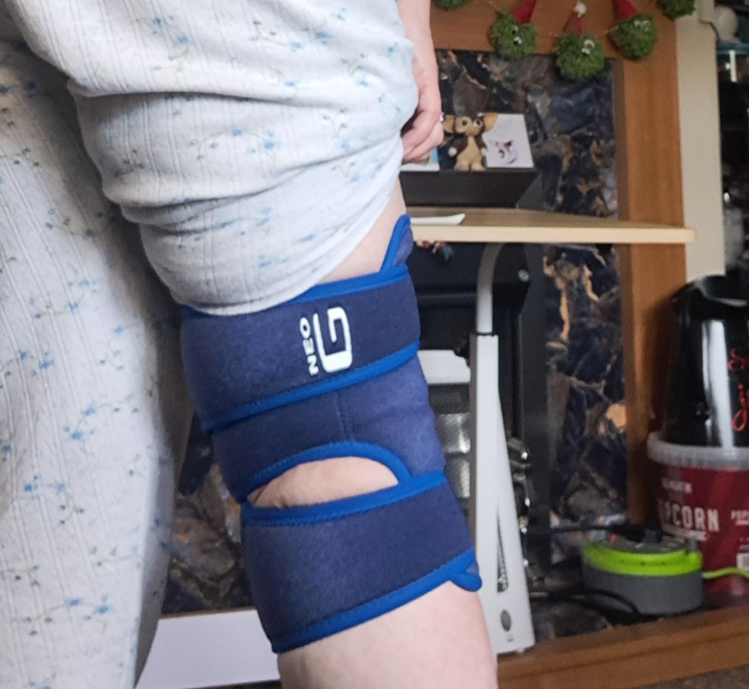 Neo-G Knee Support Open Patella - Knee Brace For Arthritis, Joint Pain ...
