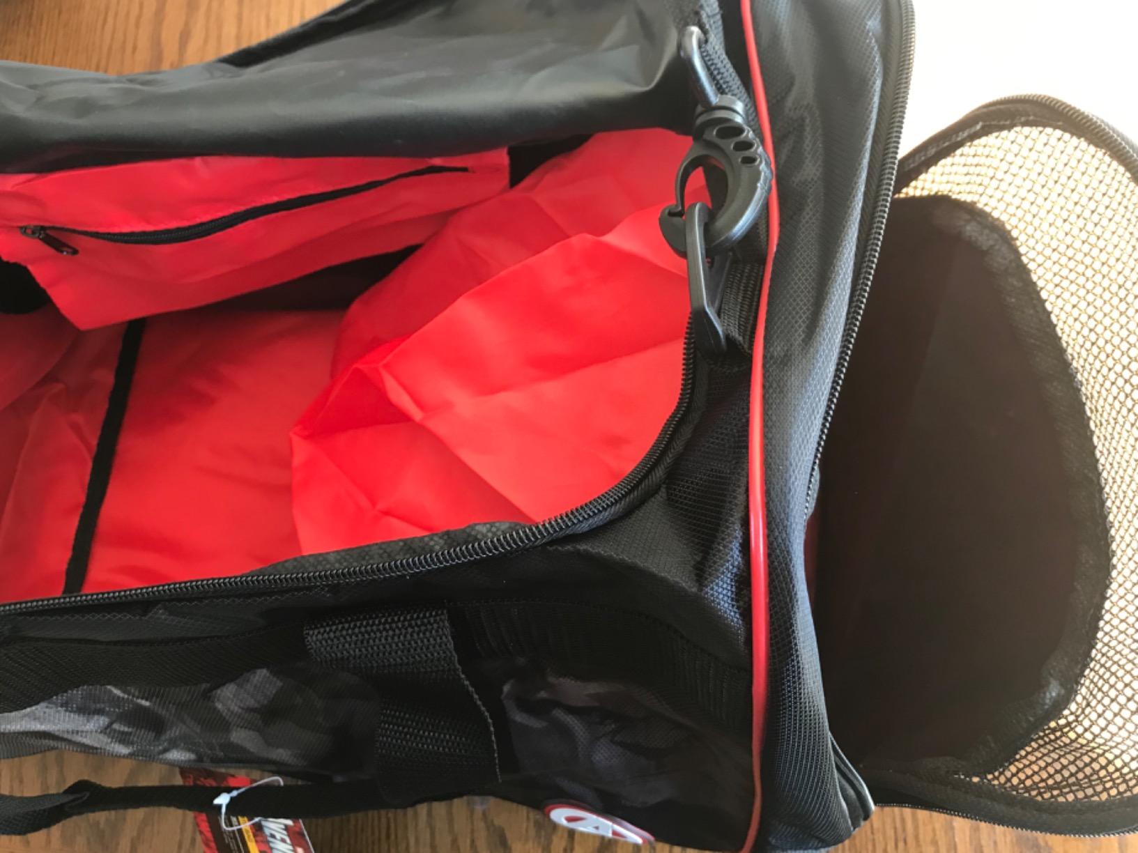 Amazon.com: Marvel Avengers Sports Duffel Bag, Black/Red : Clothing ...