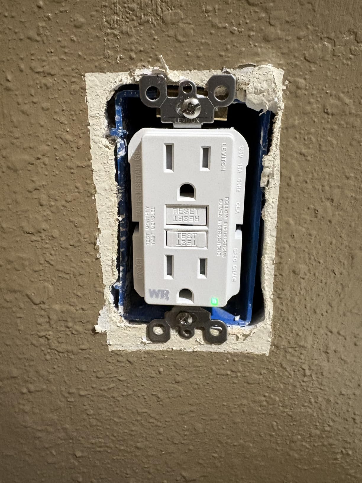 Electrical Outlet Clips