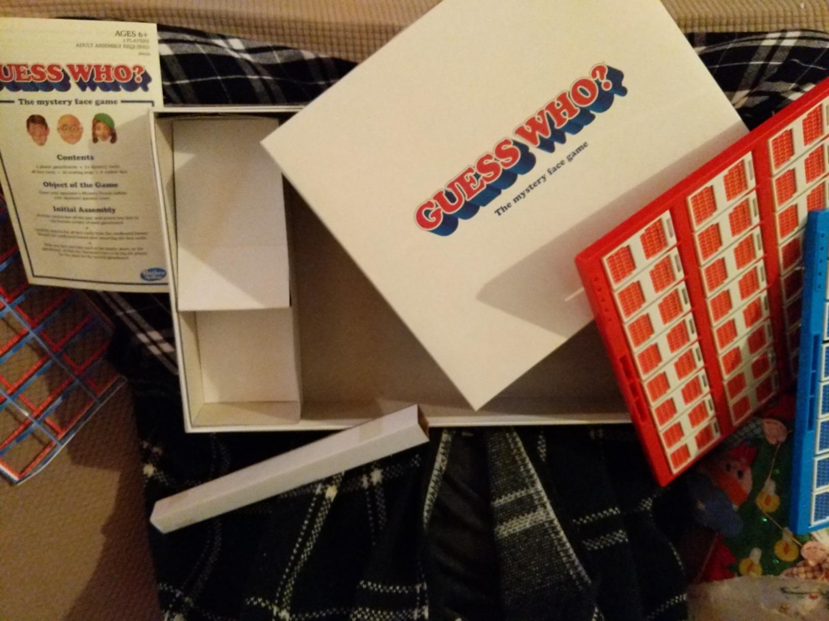 Amazon.com: Guess Who? Game Retro Series 1988 Edition : Toys & Games