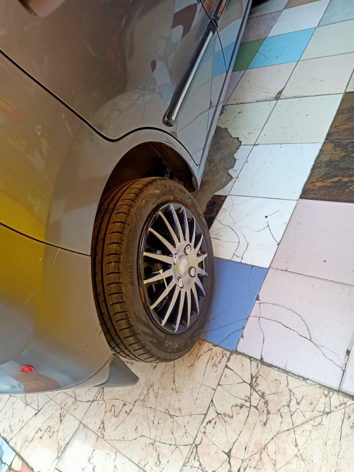 Autopearl 14-inch Car Wheel Cap for WagonR VXI (Set of 4) : Amazon.in ...