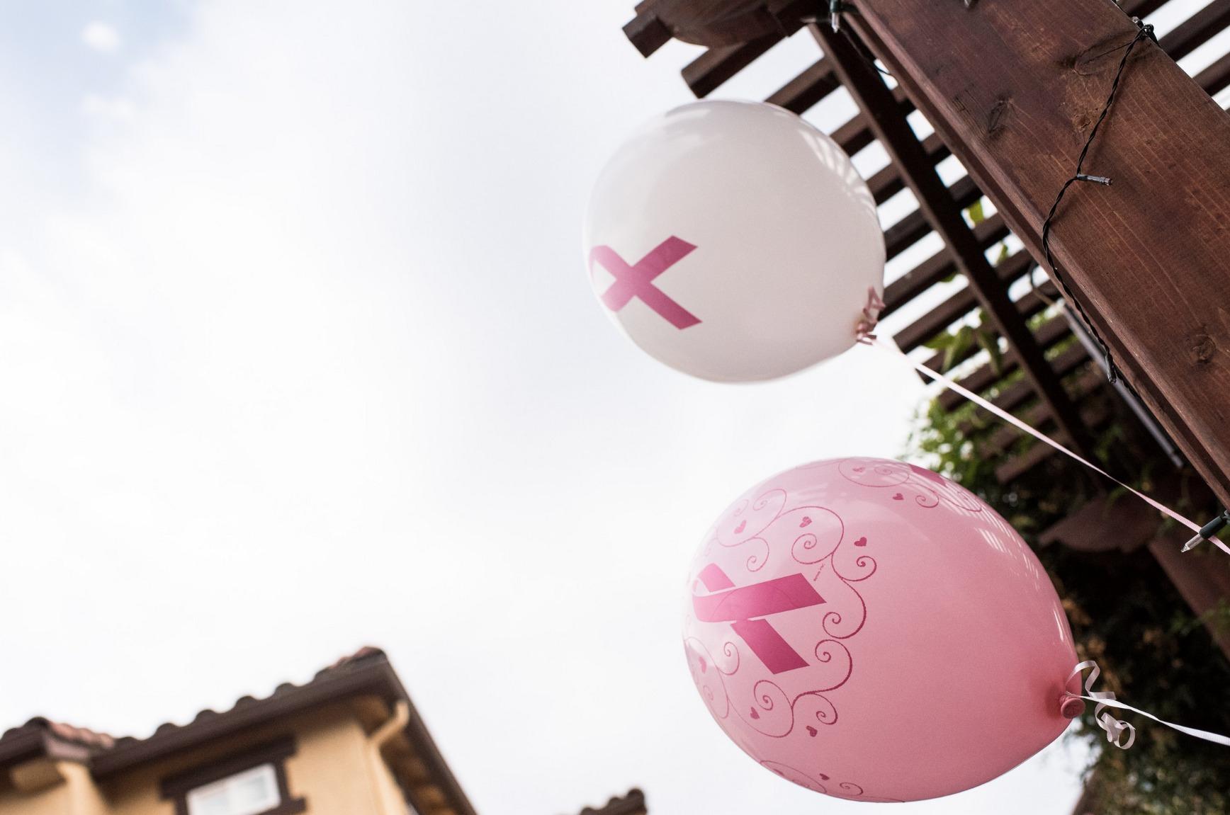 Amazon.com: 11" Breast Cancer Awareness Latex Balloons Bag of 10 : Toys ...