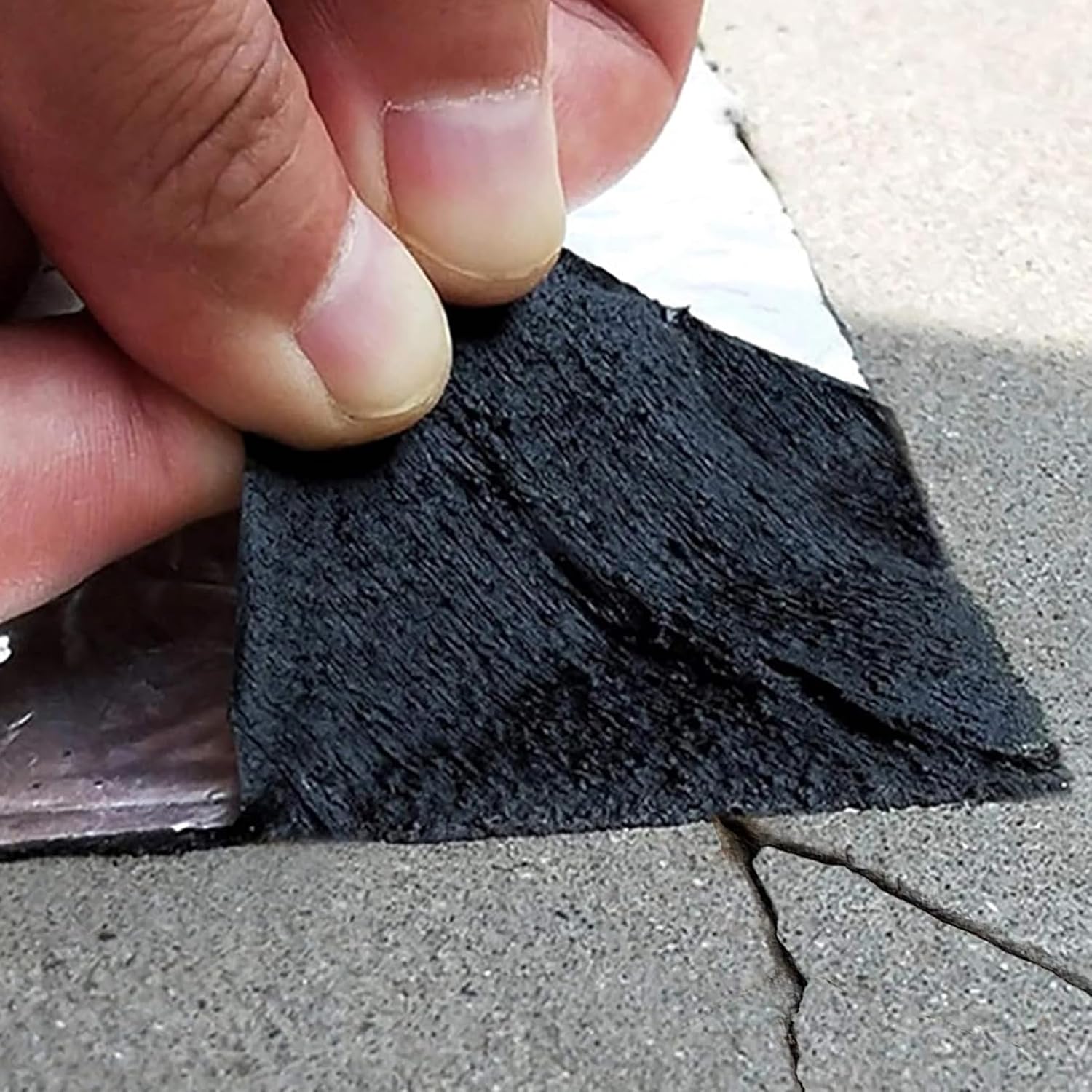 Amazon.com: Self-Adhesive Bitumen Tape for Repair Roof Leaks and Cracks ...