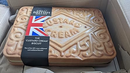 Giant Custard Cream Biscuits Gift Set - Custard Creams Christmas ...